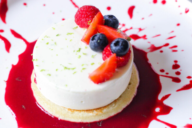 Cheese(Pan)cake aux fruits rouges - Le Monde des Crêpes